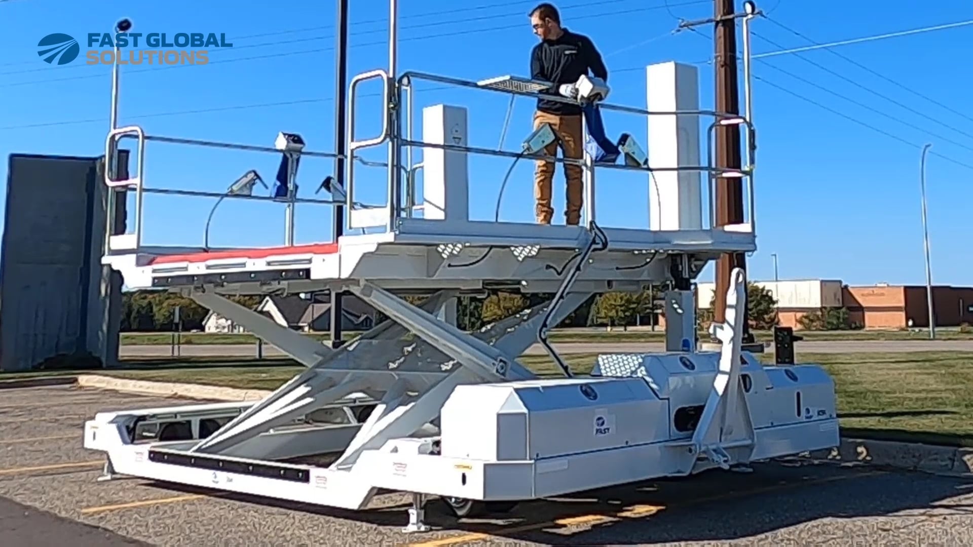 FAST Global Solutions Mobile Scissor Lift | Videos & Movies on Vimeo