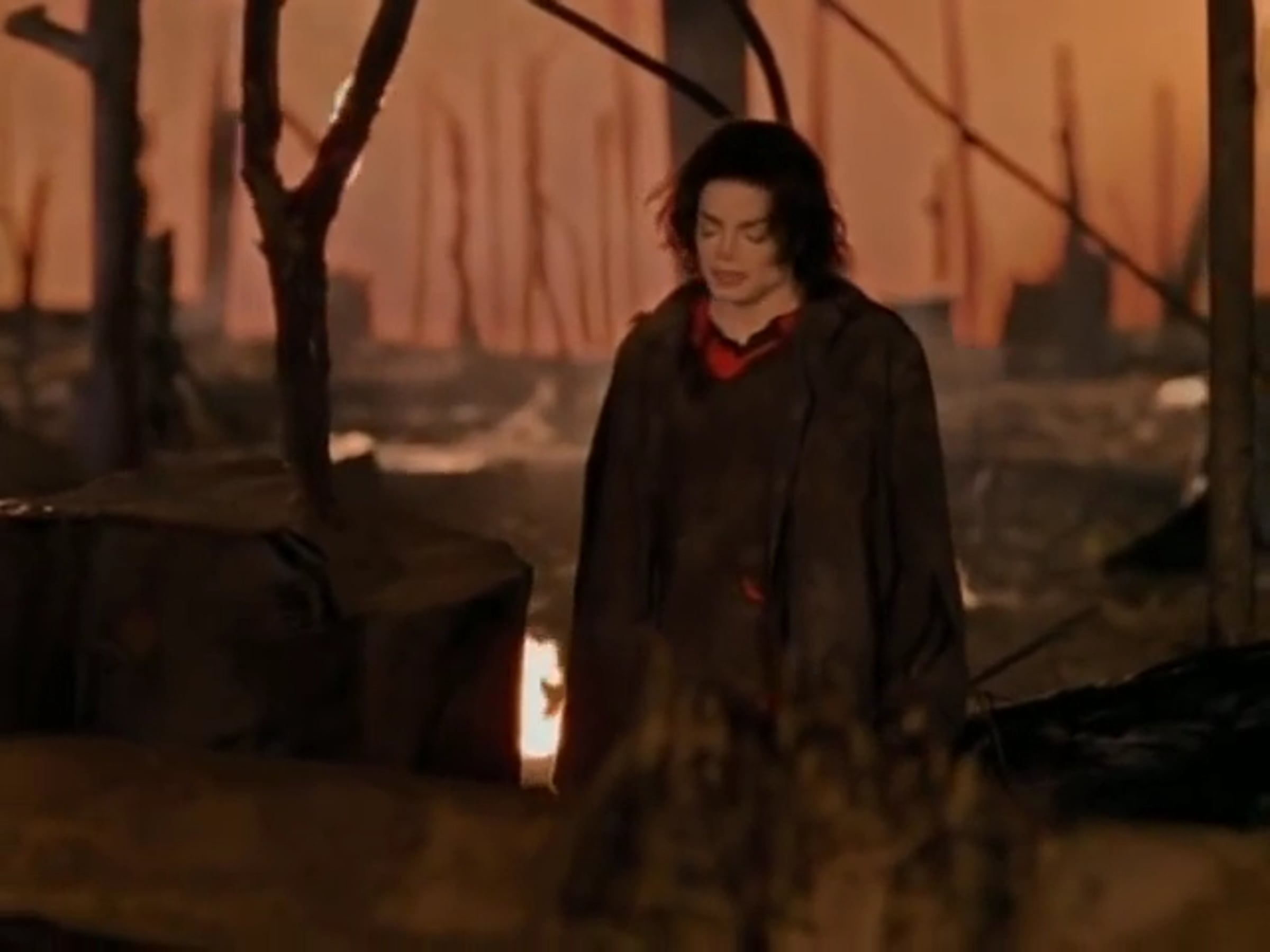 Michael Jackson - Earth Song (Official Video)