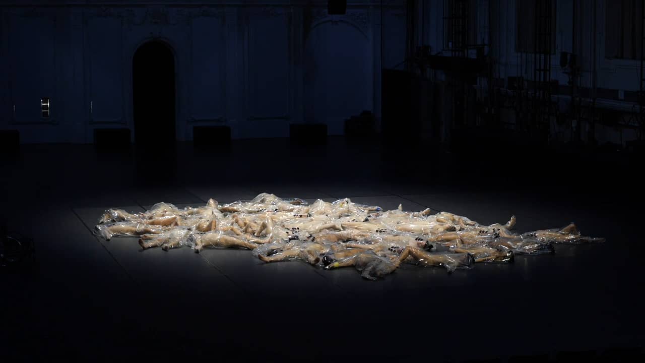 Doris Uhlich: Pandemic Clip (Best wishes) on Vimeo