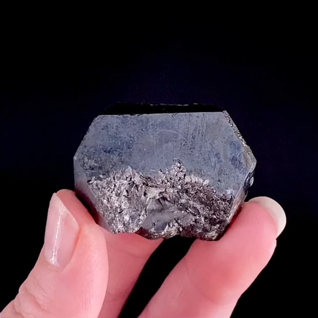 Alabandite (large crystal) | Merelani Hills, Lelatema Mountains ...