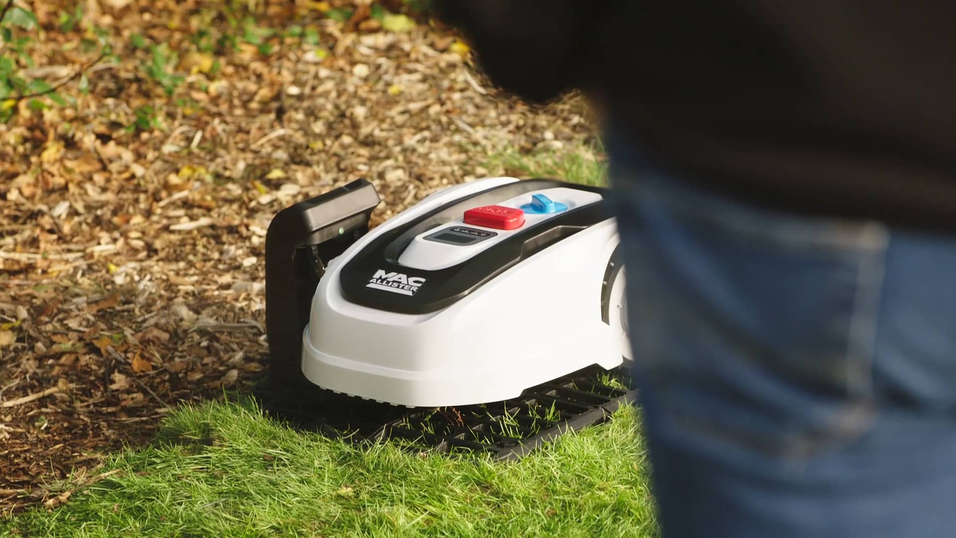 Mac Allister | Robot Mower on Vimeo
