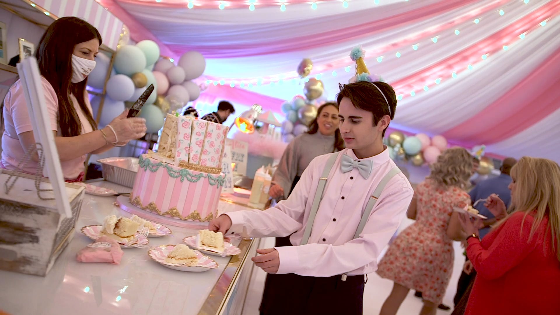 Poppin Parties (Unicorn Highlight) on Vimeo