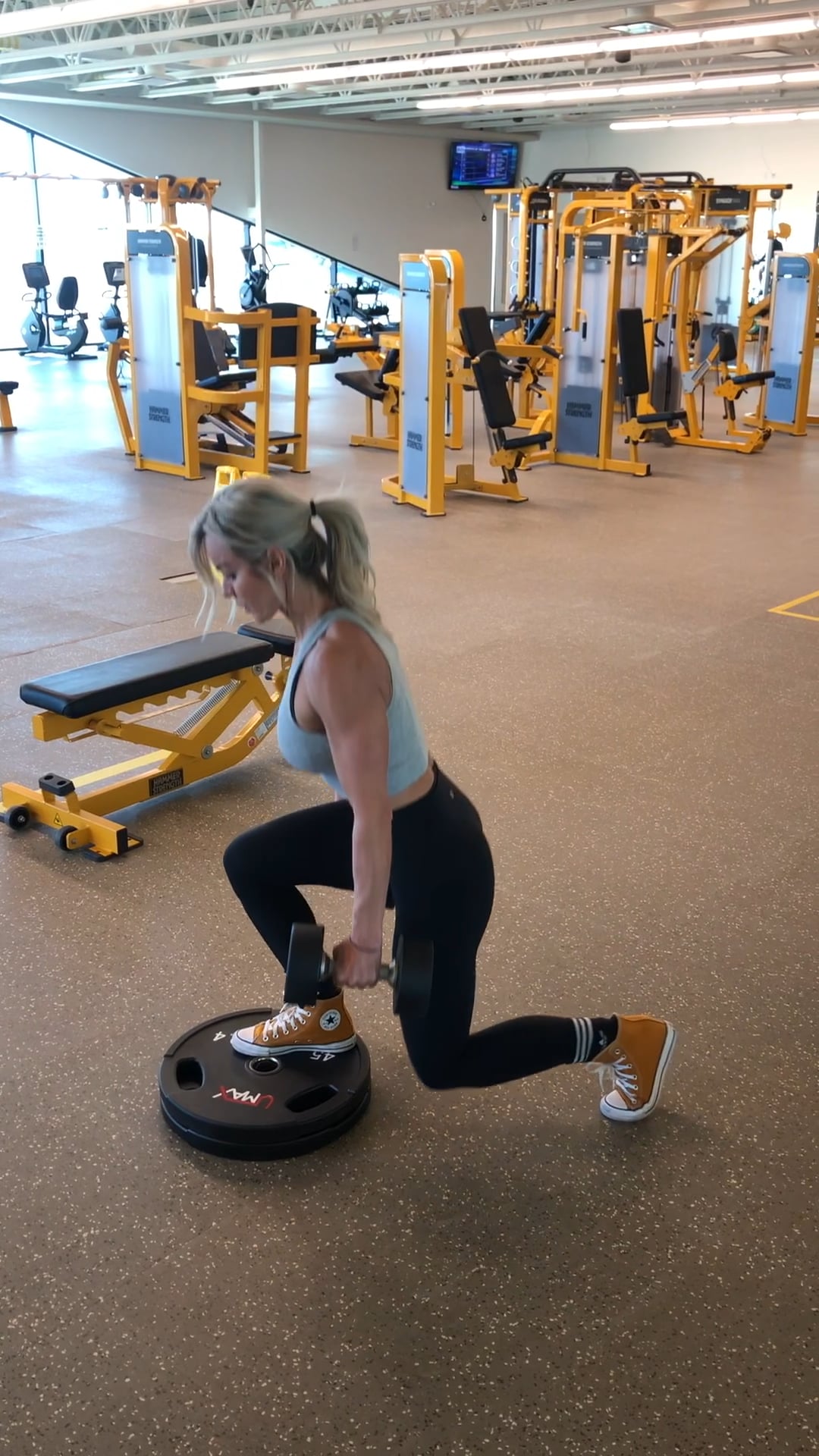 Dumbbell Reverse Deficit Lunge on Vimeo