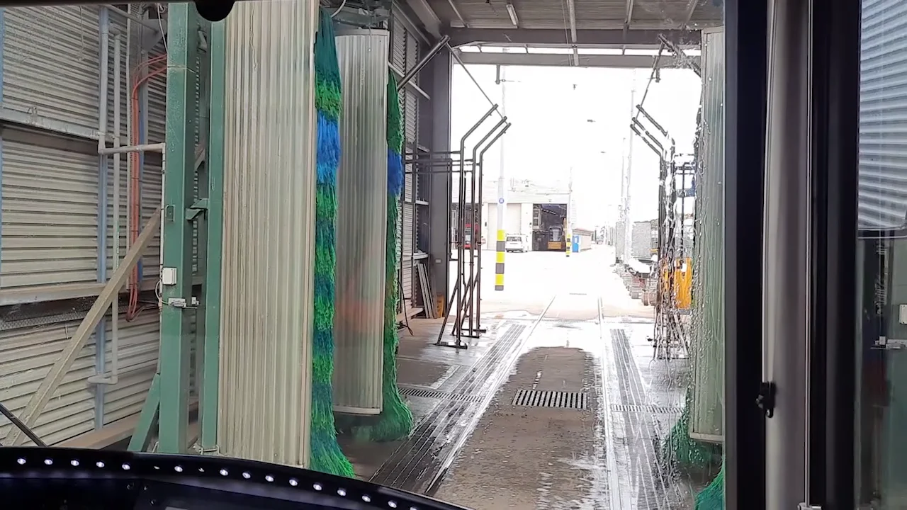 Tram wash on Vimeo