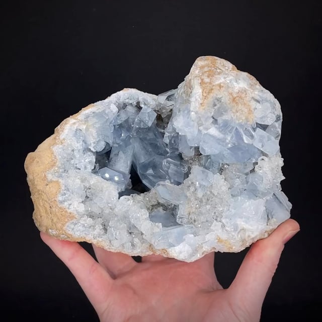 large Celestine geode (Bob Reynolds Coll.) | Sakoany deposit, Katsepy ...