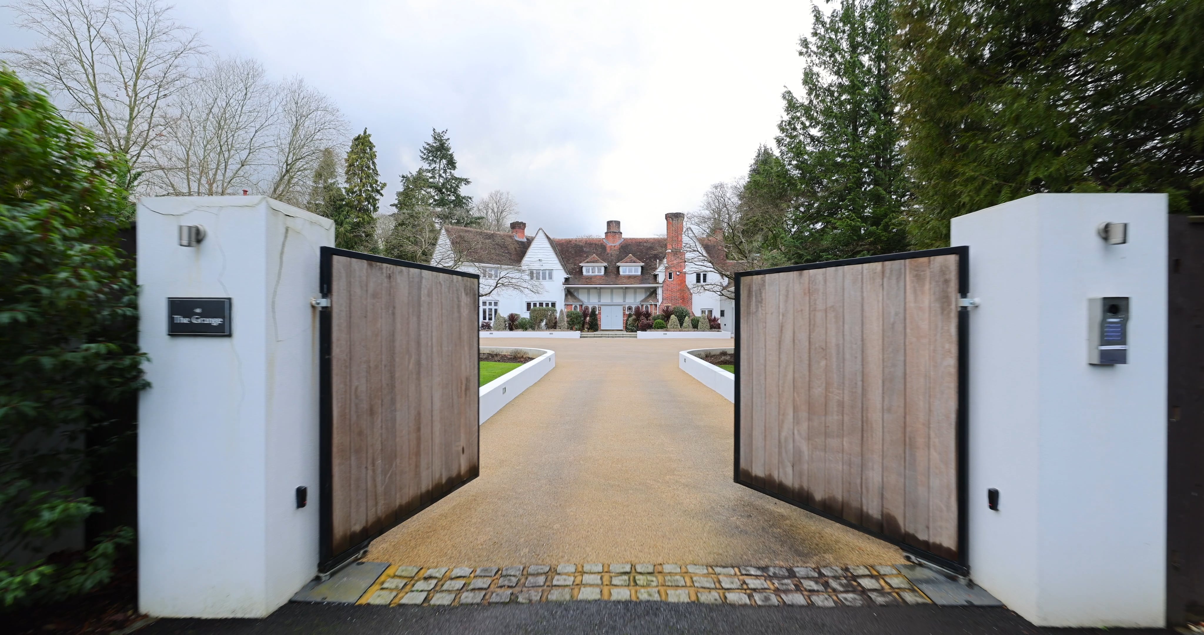 The Grange 48 Copsem Lane Esher KT10 9HJ on Vimeo