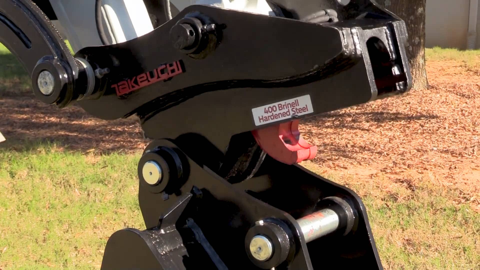 Takeuchi Coupler Video on Vimeo