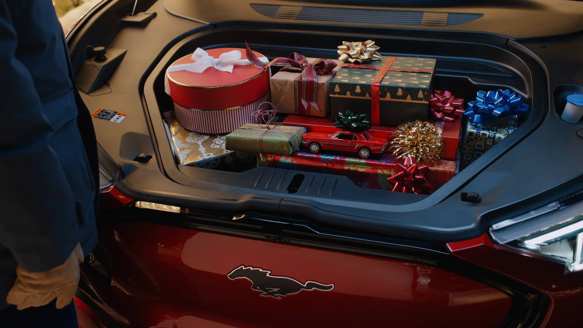 Ford + GTB / / Mustang Mach-E - Frunk on Vimeo