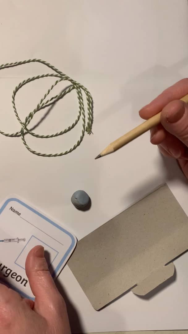 How to make a hole in paper and card without a hole punch. on Vimeo