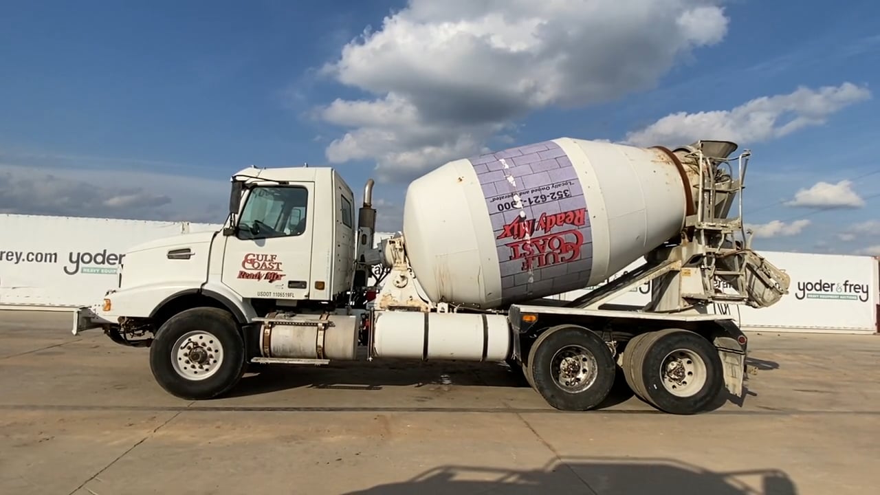 2004 Volvo VHD Cement Mixing Truck-Y&F - Florida 10th-13th Feb 2021 on ...
