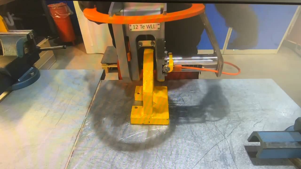 IMENCO ROV SHACKLE FUNCTION & OPERATION on Vimeo