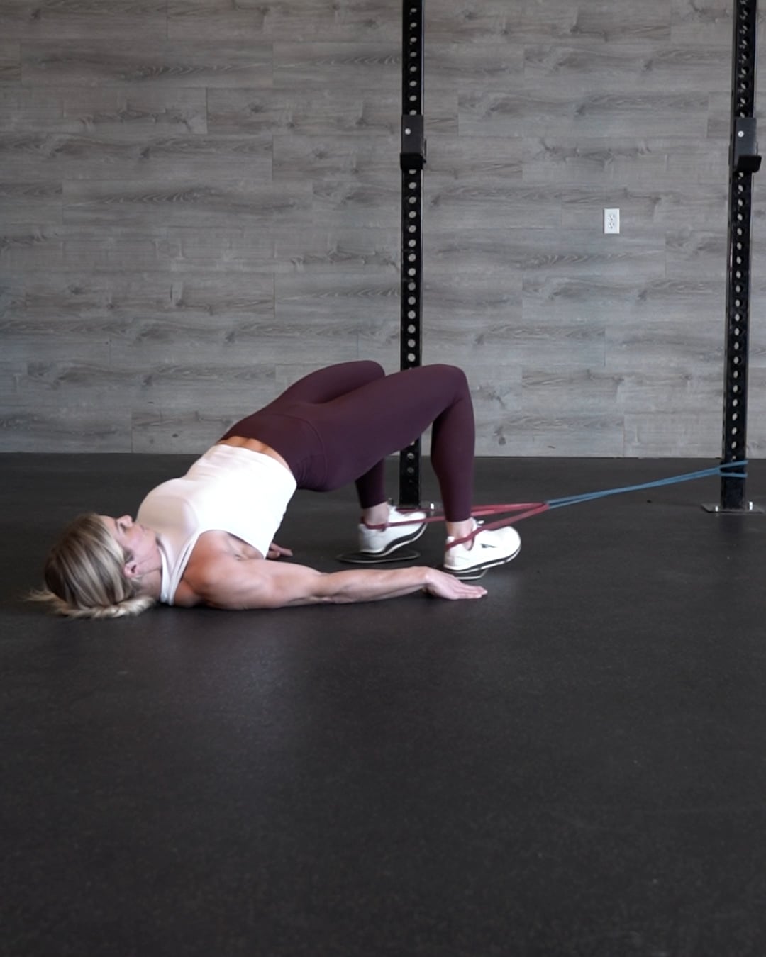 Band Resisted Speed Sliding Hamstring Curls on Vimeo