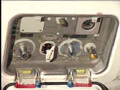 Airbus A320 Potable Water Tank Servicing - Normal Filling on Vimeo