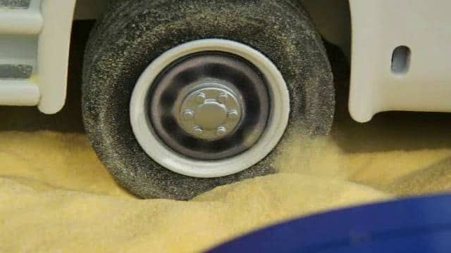 Roary the Racing Car: Loada gets stuck in the sand on Vimeo