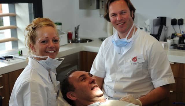 Tandartsassistent on Vimeo