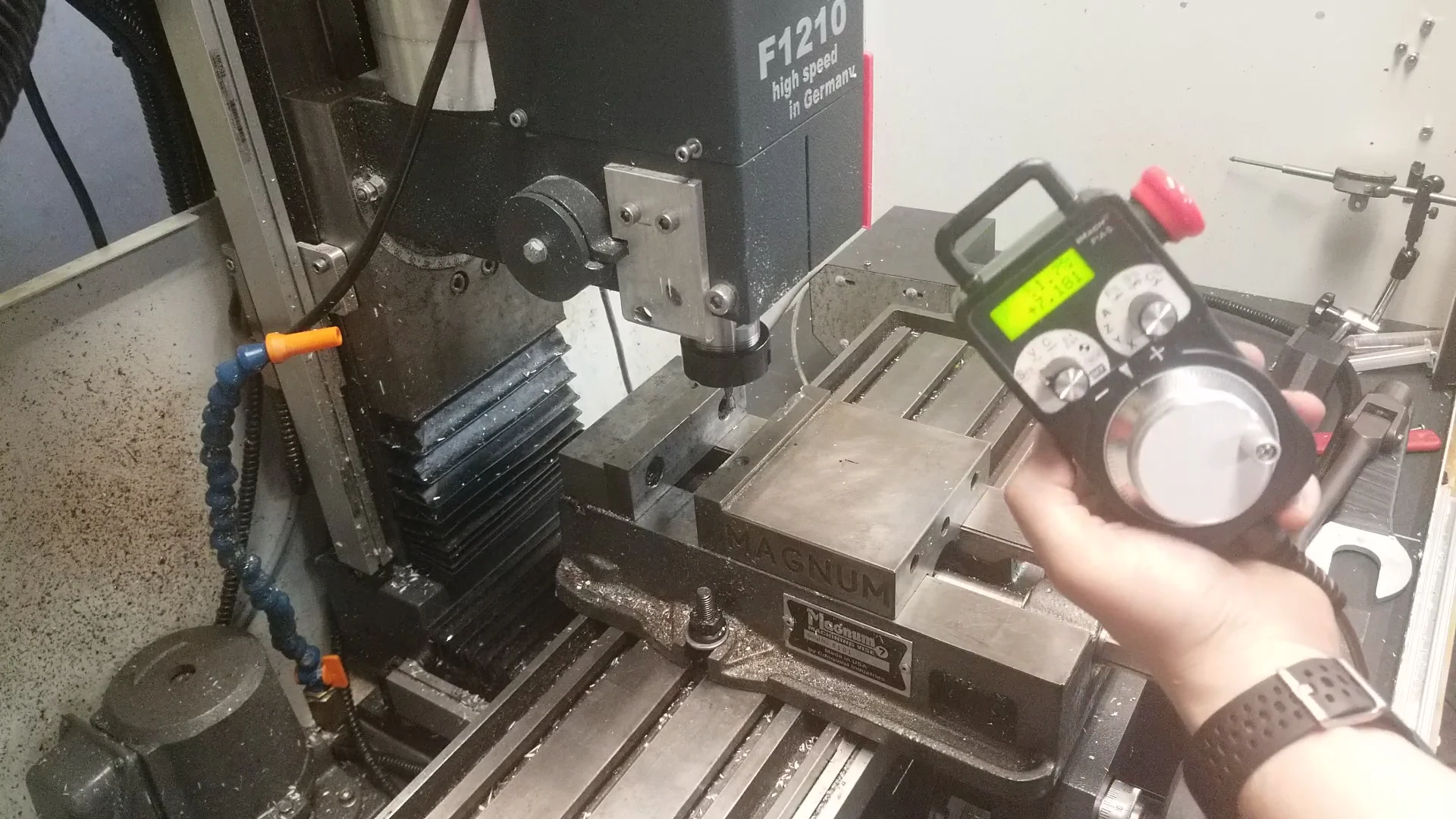 Pendant, now actually working in linuxcnc on Vimeo