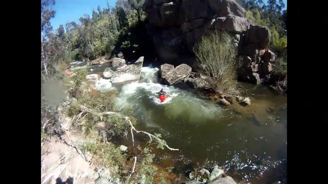 Kayaking the Bundarra River, Victoria on Vimeo