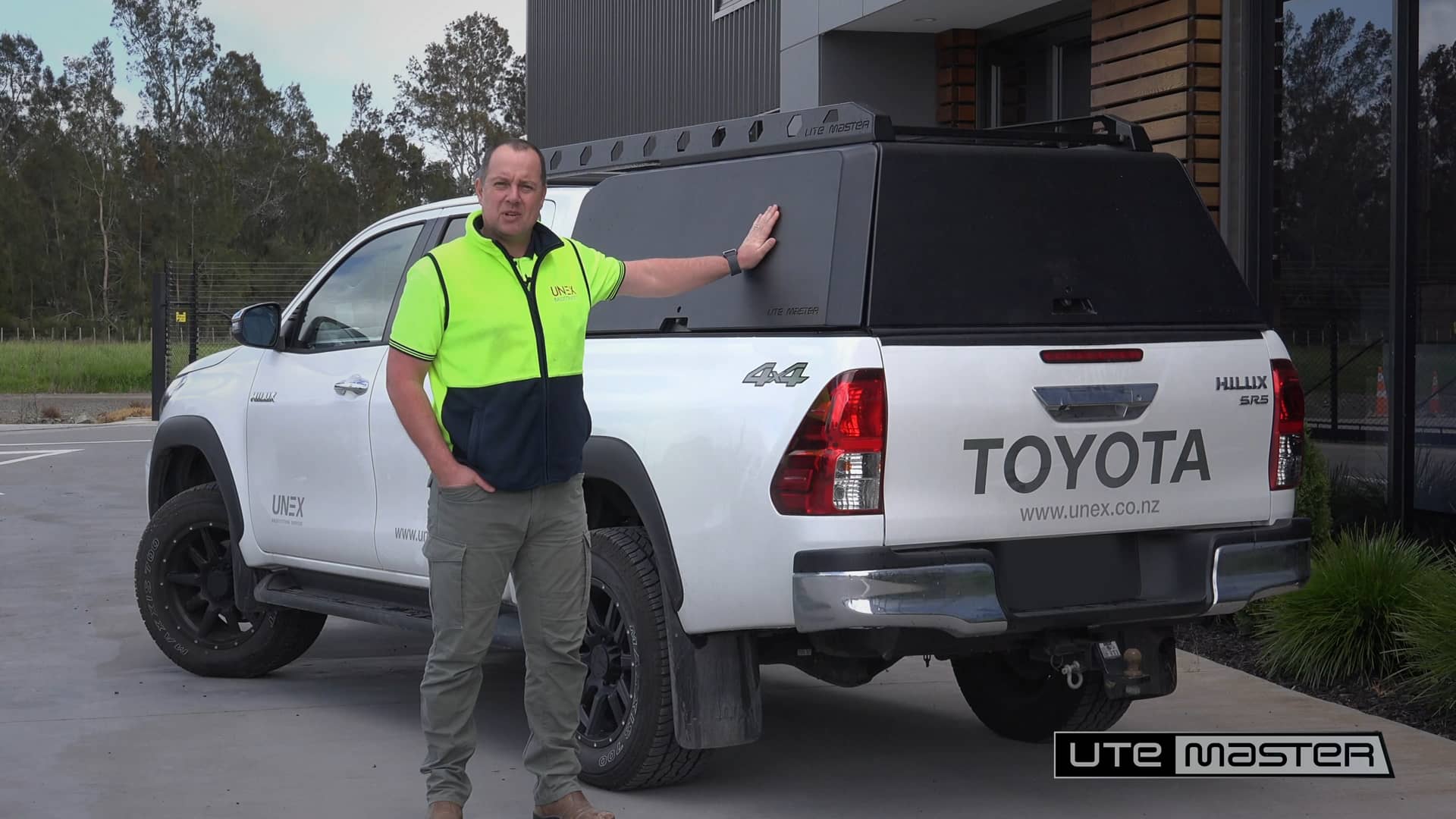Utemaster Centurion Ute Canopy Review on Vimeo