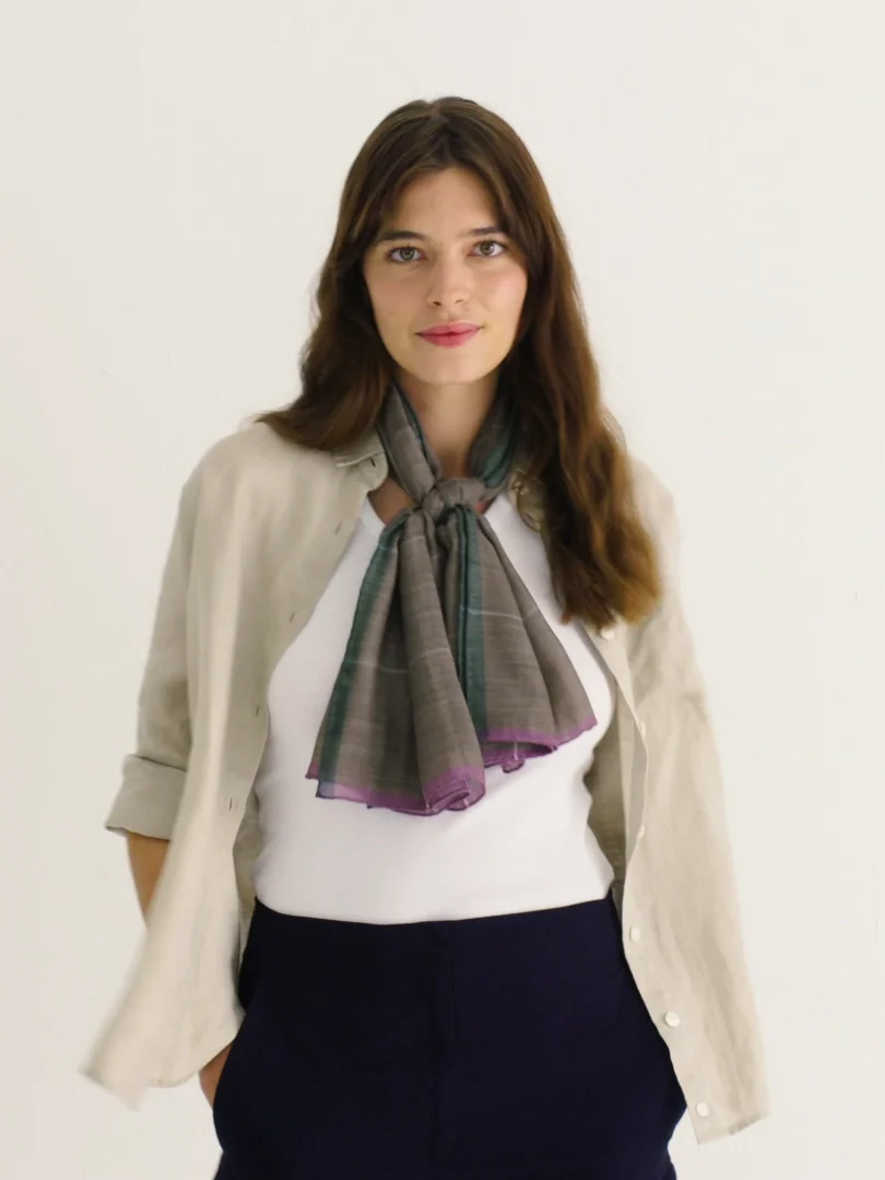 Wispy Graph Natural Pink on Vimeo