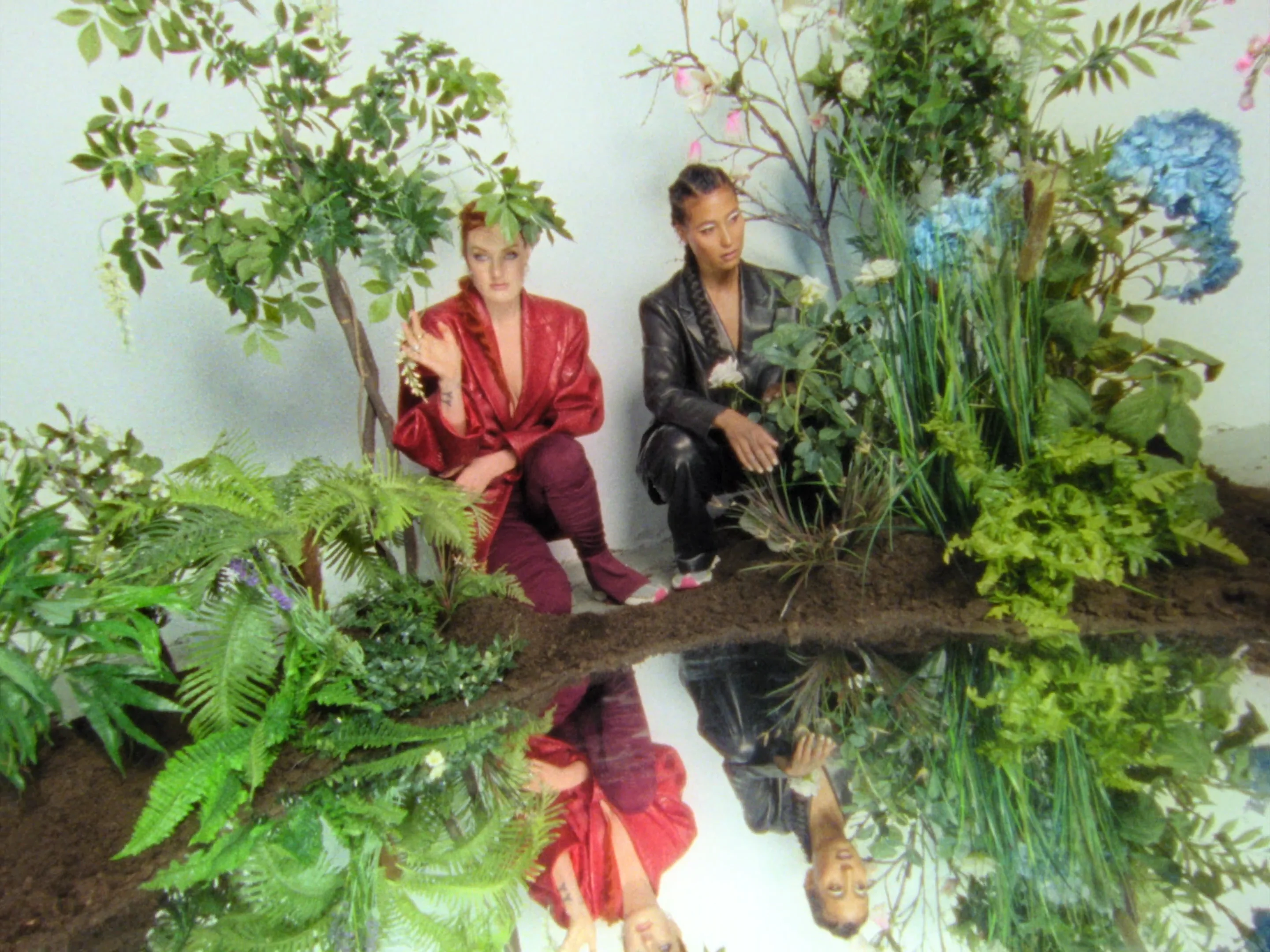 Icona Pop - Feels In My Body on Vimeo