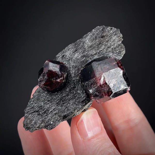 Garnet var. Almandine (USA classic!) ex Jack Halpern Collection ...