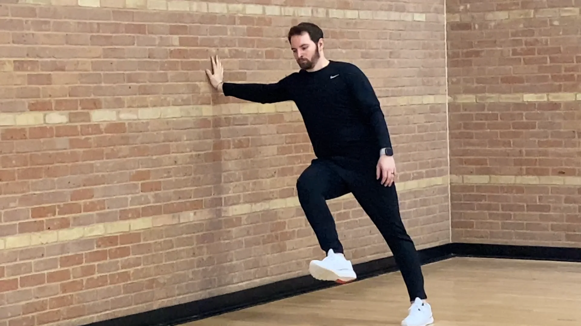 Rotational 3 wall hip switch