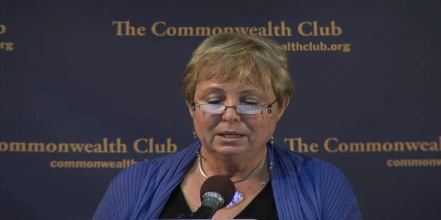 Commonwealth Club 11-18-10. Panel I - Magda Havas, PhD on Vimeo