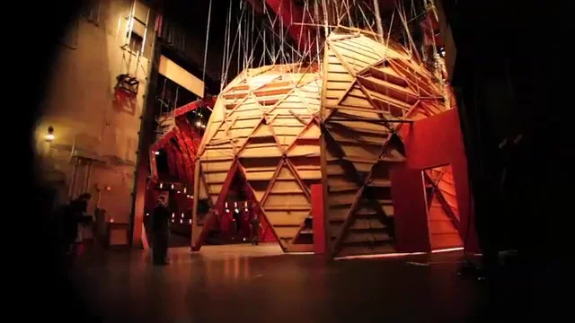 Globe News - Moving Shell