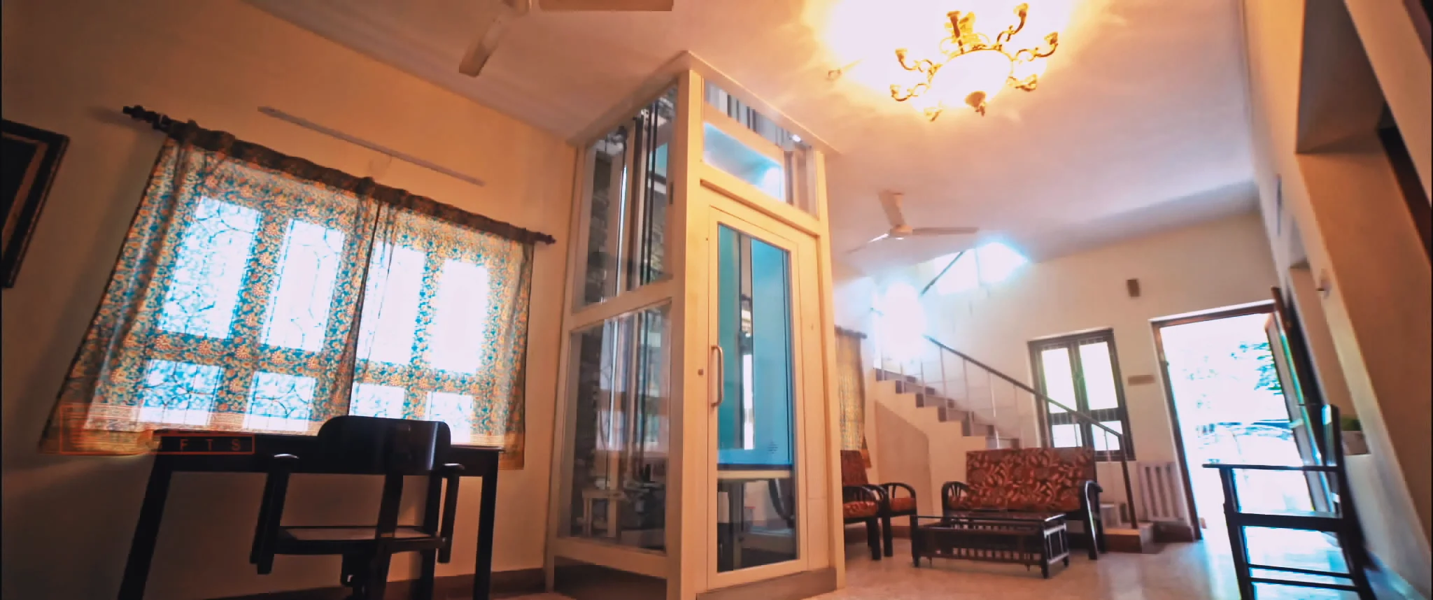 Home Lift and Elevator by Emperor Lifts on Vimeo