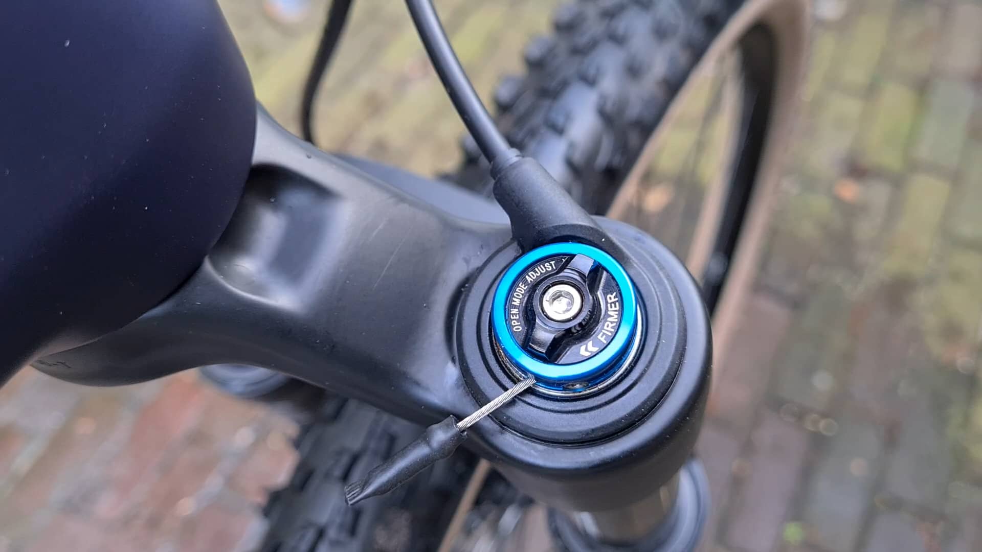 Fox 34 lockout remote probleem on Vimeo