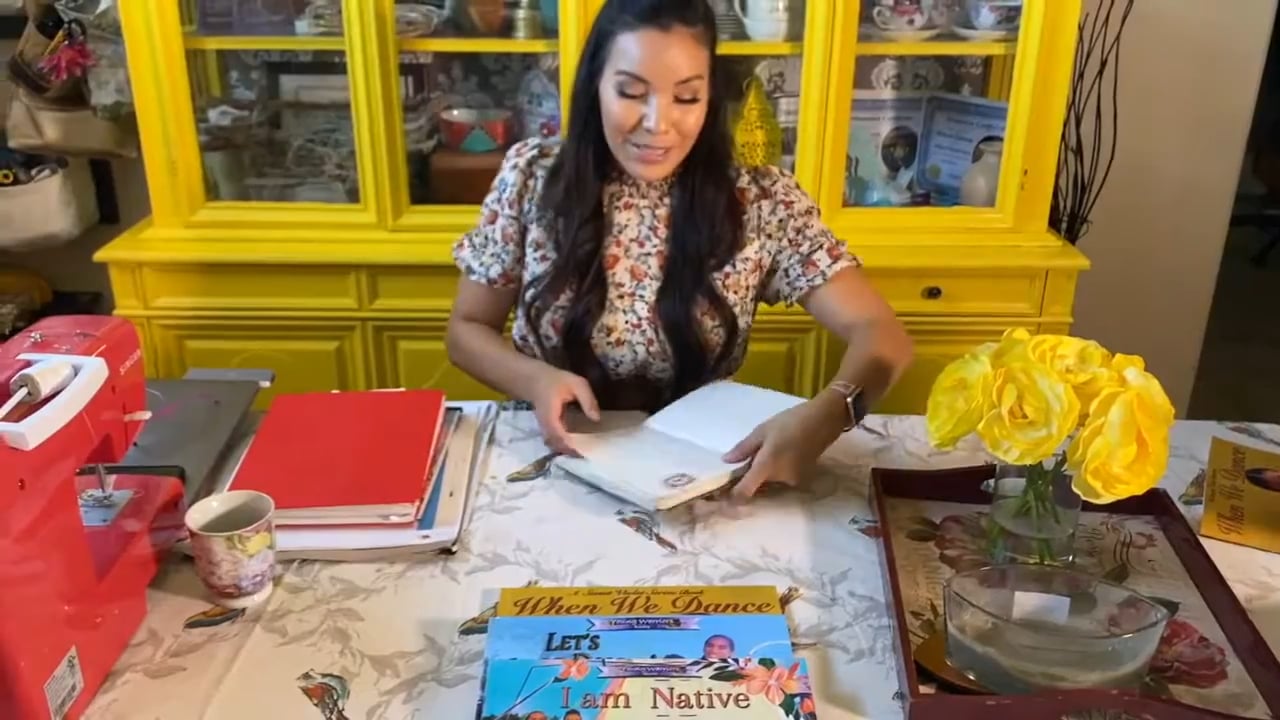 Artist Chat #7- Violet Duncan on Vimeo