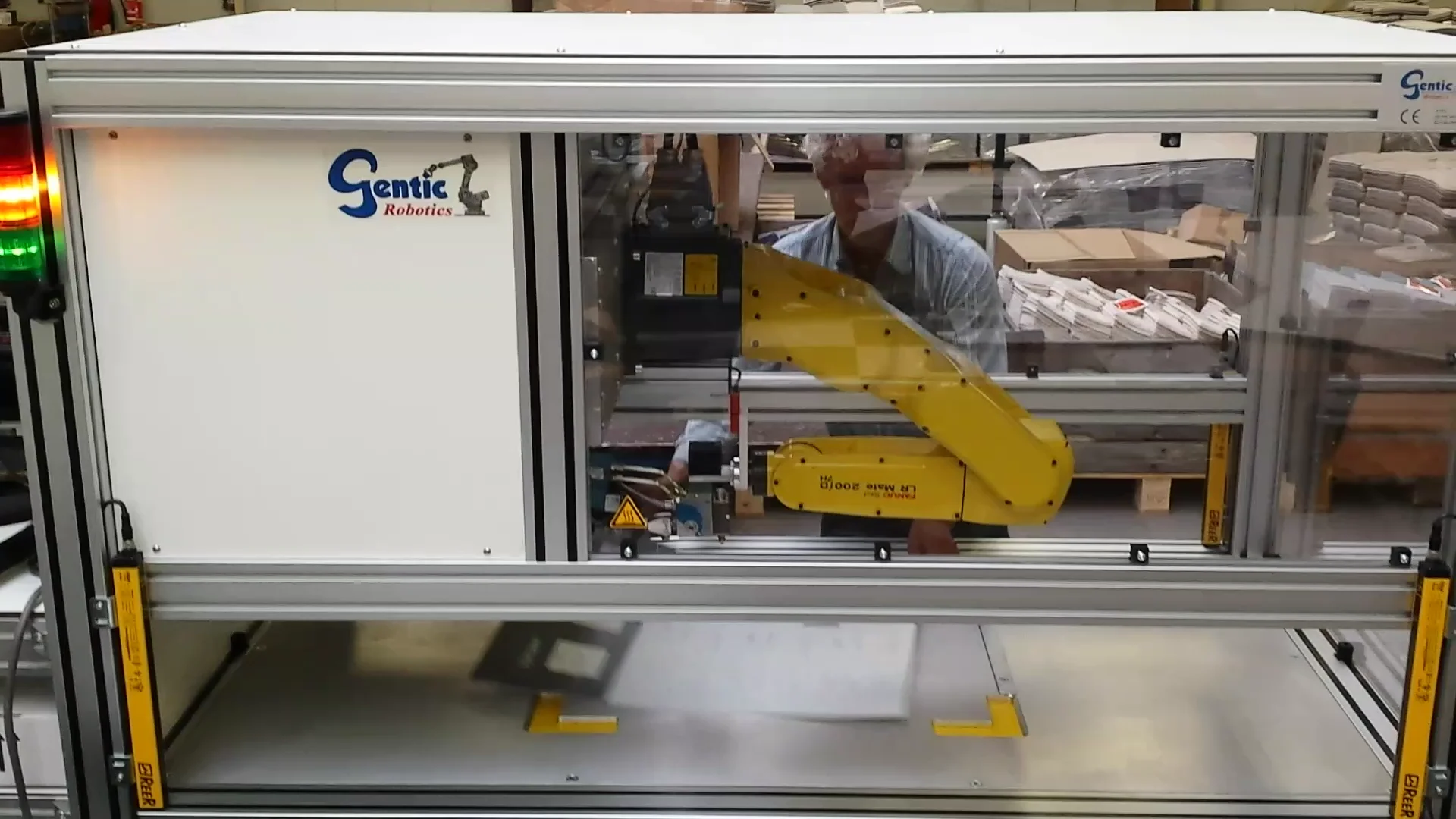 Gentic Robotics Gluing Cell -4 on Vimeo