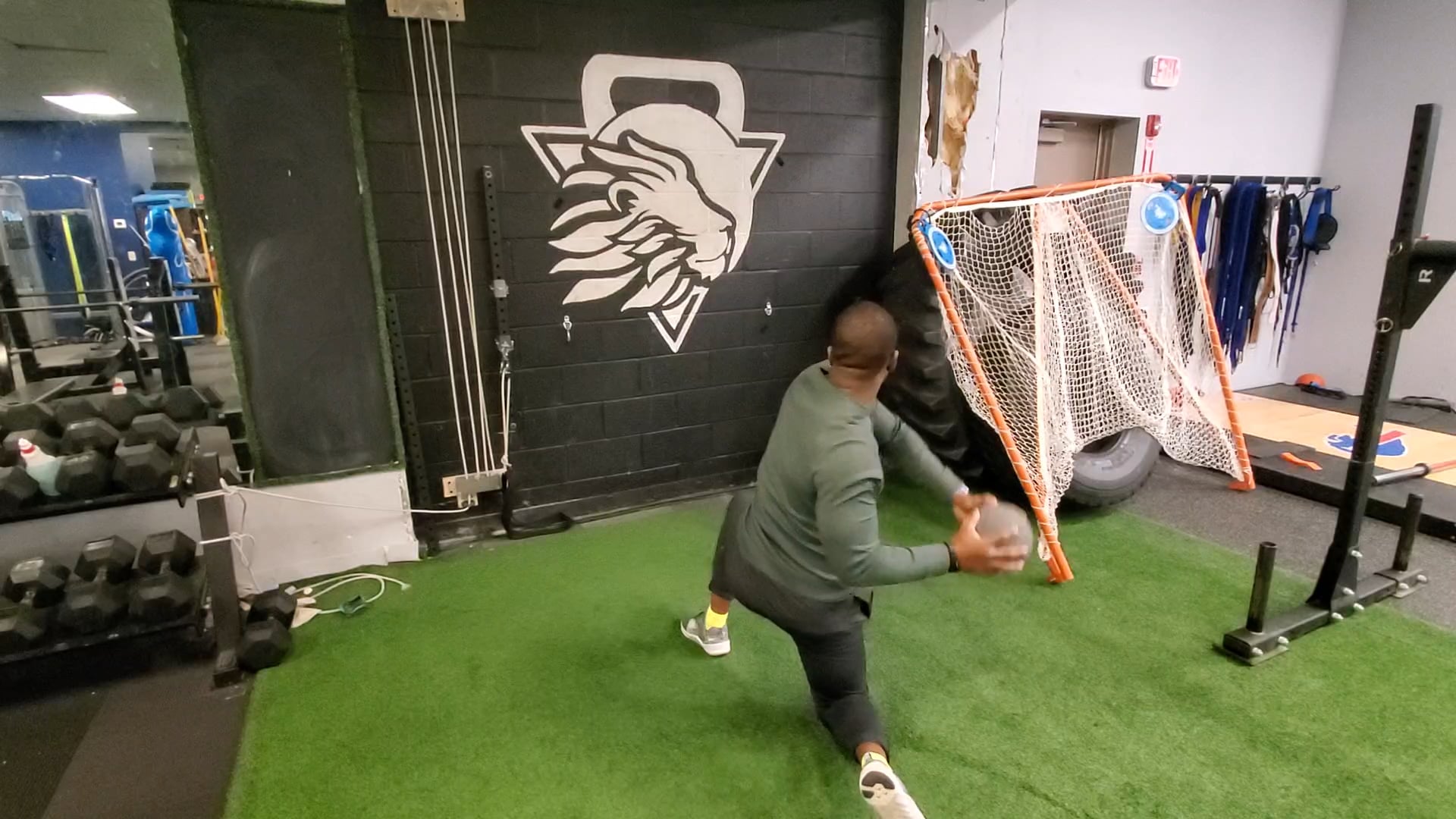 1/2 Kneeling MB Throw on Vimeo