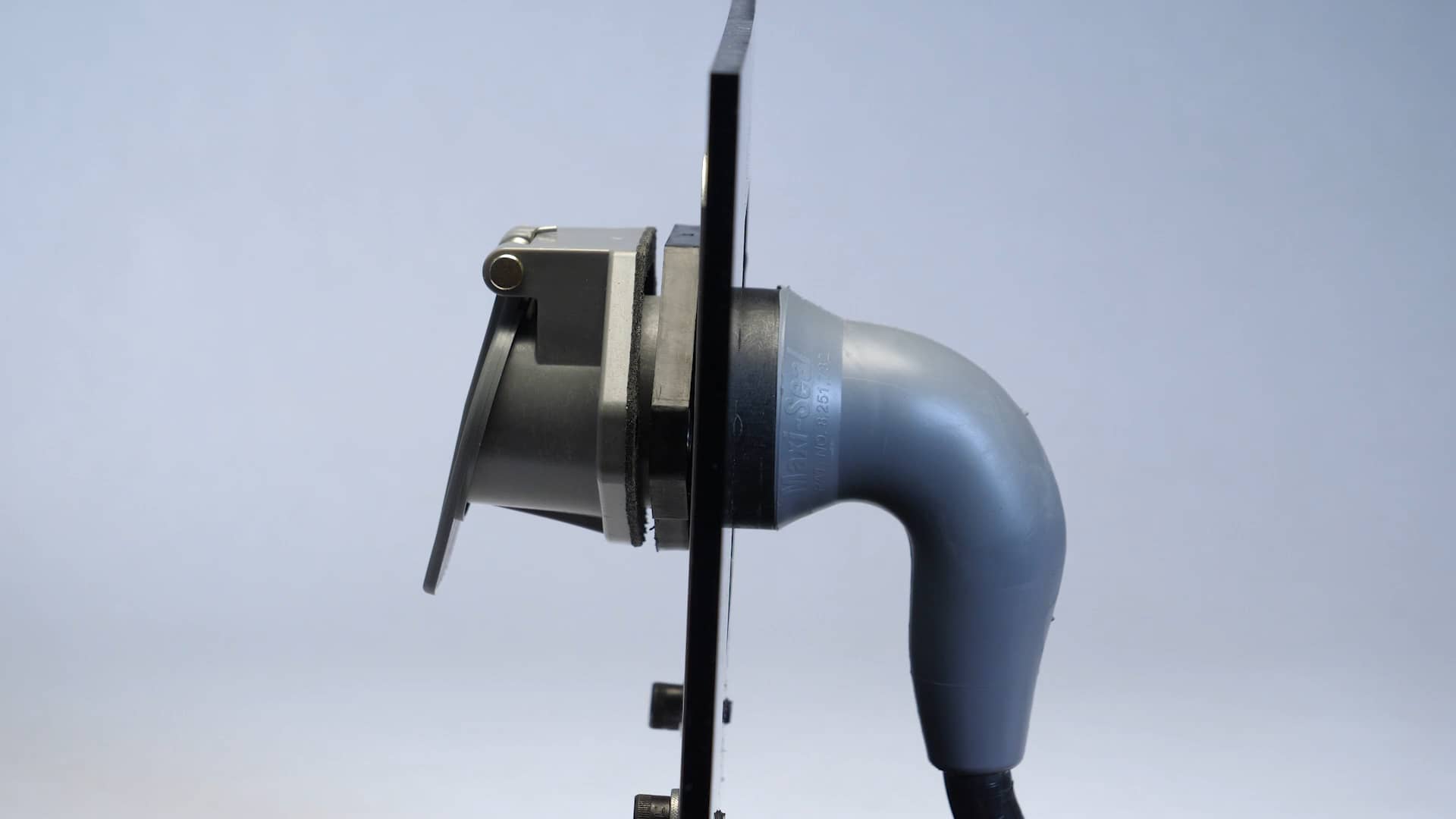 Improved J560 Connector on Vimeo