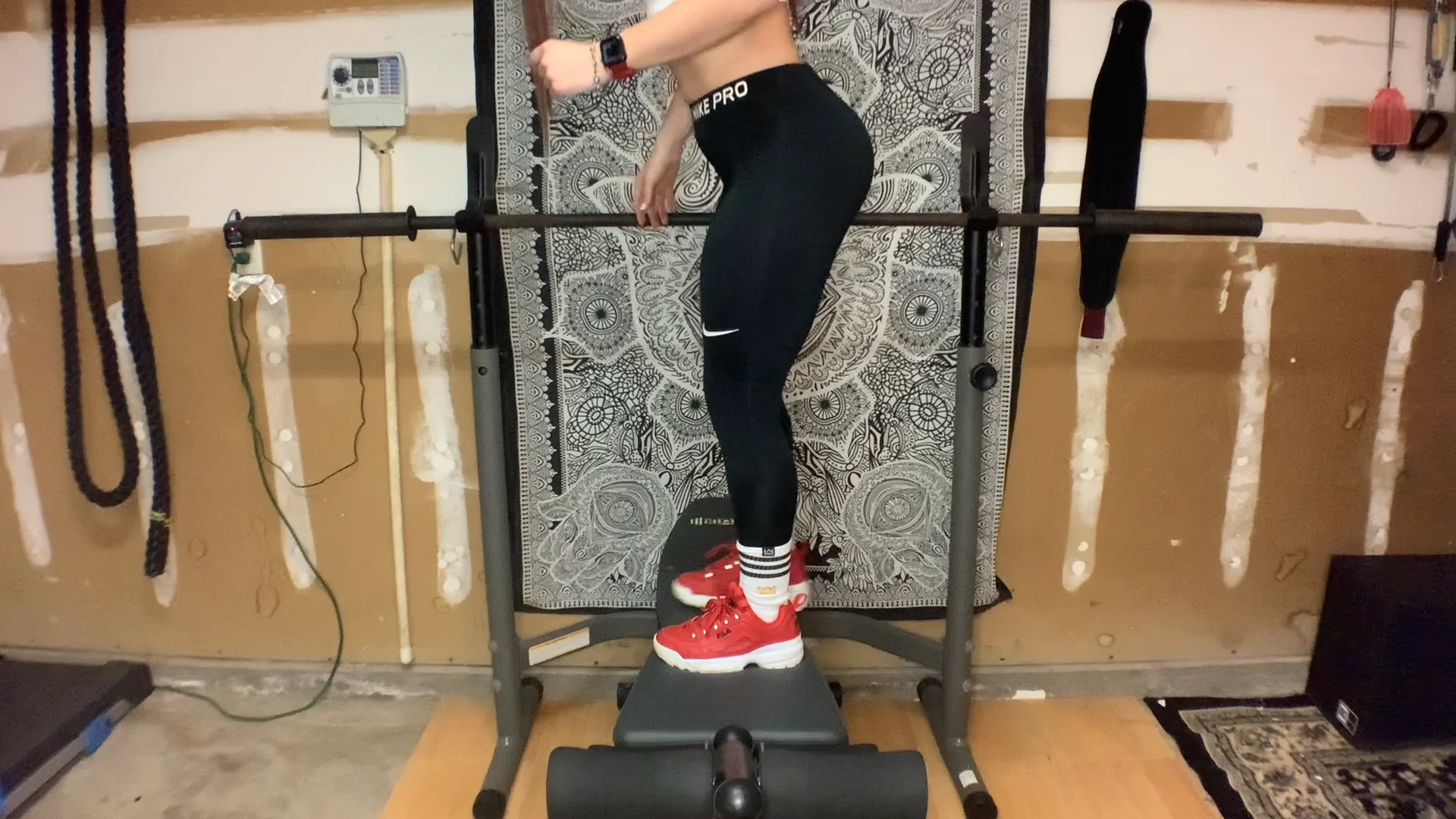 HIGH Bench Step-Ups on Vimeo