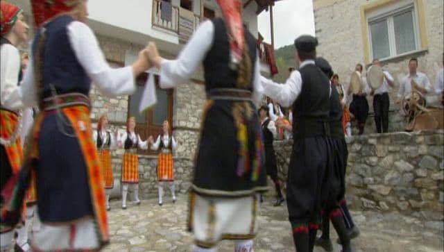Syrtos Xoros (Syrtos Dance) on Vimeo