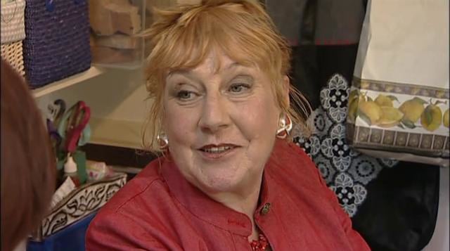 Talking Threads - Fay Maxwell in The Colouricious Channel on Vimeo