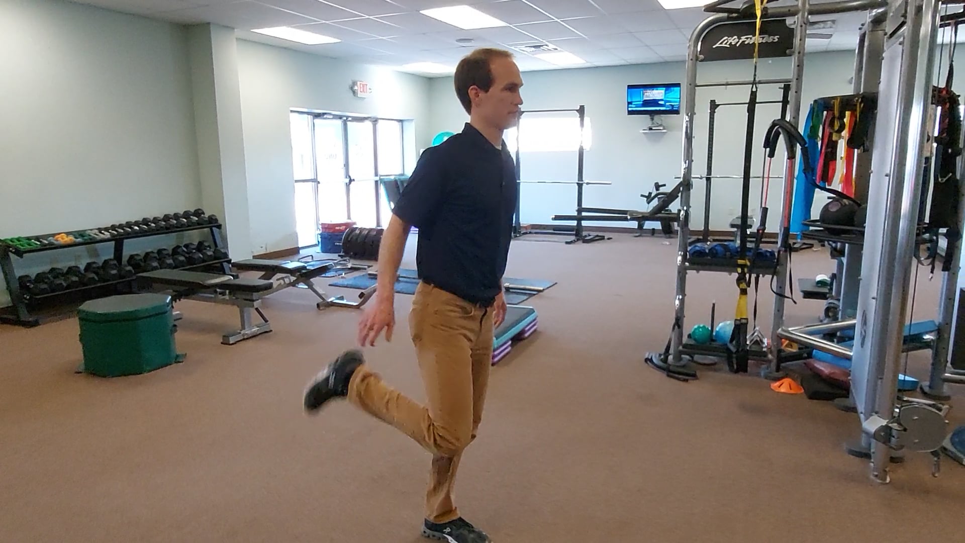 Walking Quad Stretch on Vimeo