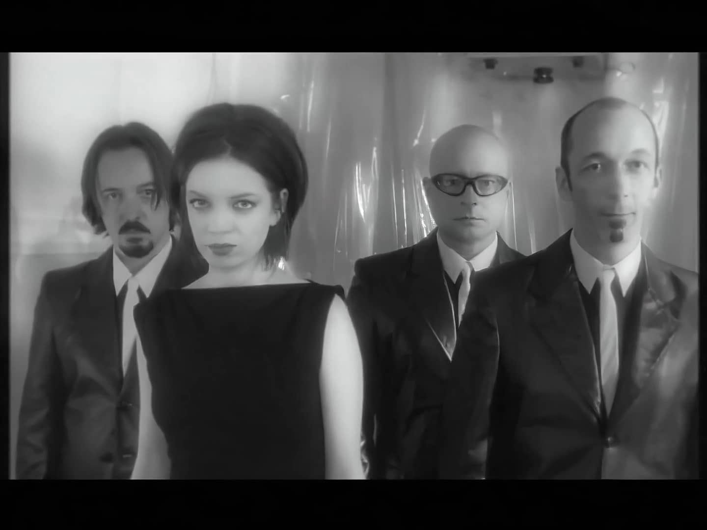 Garbage - Push It (Remastered HD) on Vimeo