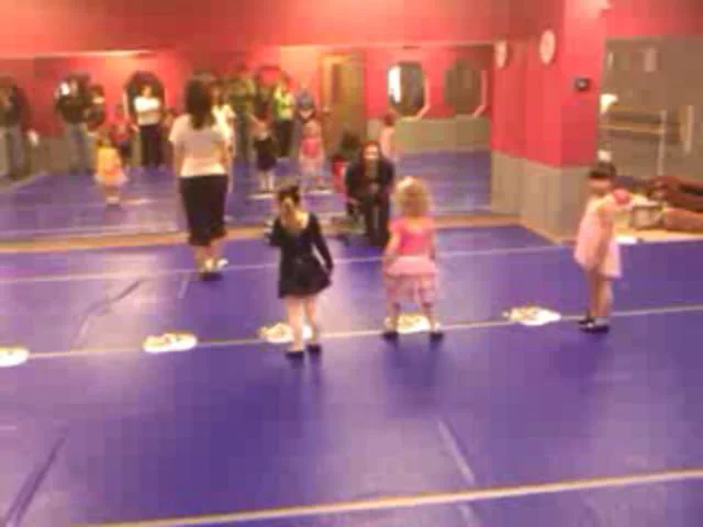 Kayleigh Dance Class 12-4-2010 on Vimeo