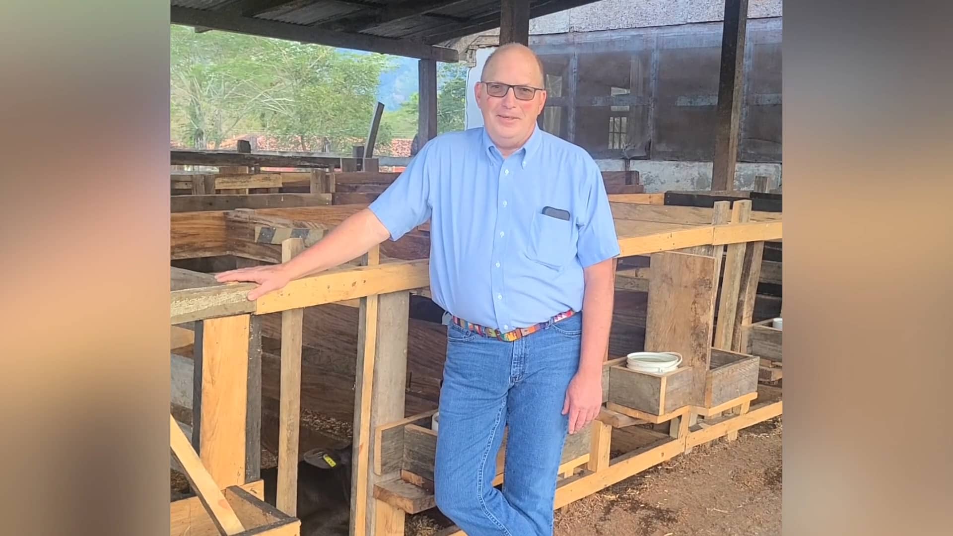 Dr. Dan Lohnes in Honduras on Vimeo