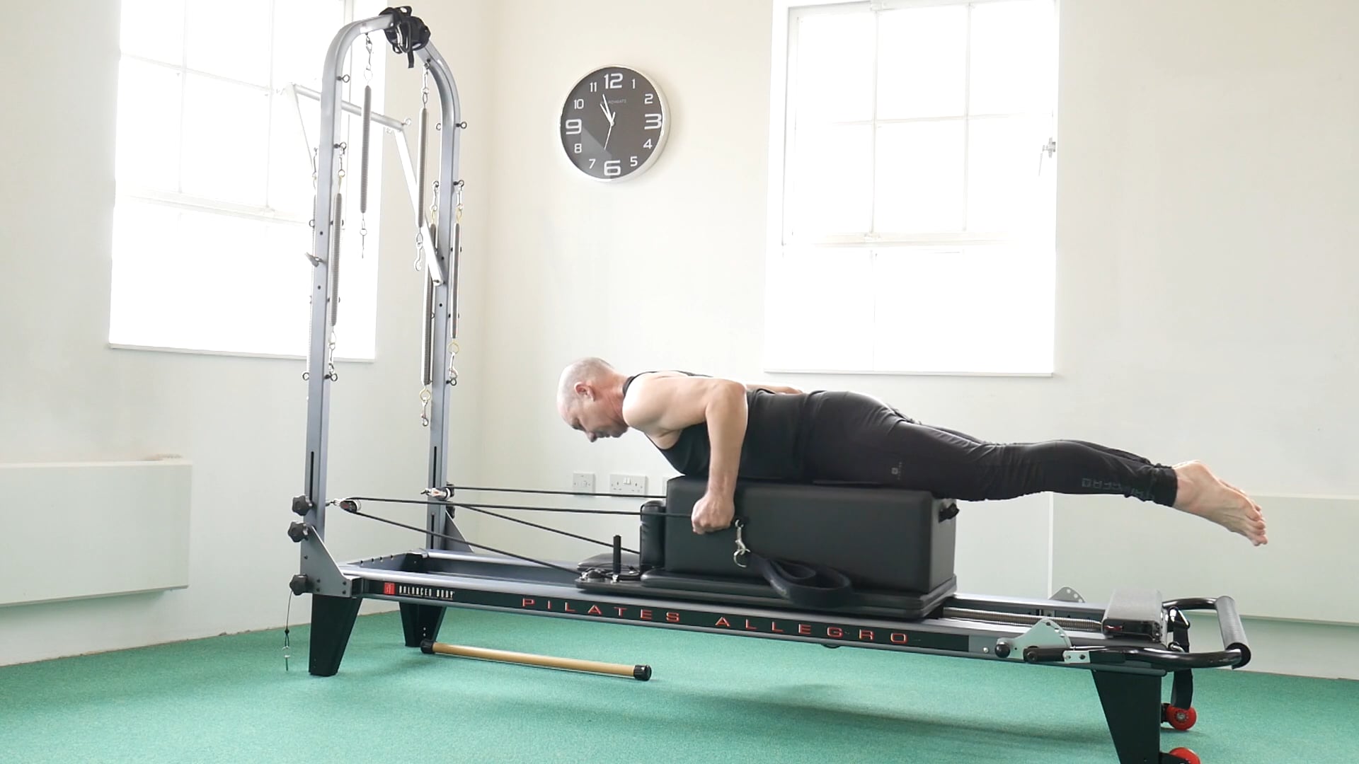 Reformer: Getting on the Box - Triceps Press & Swan on Vimeo