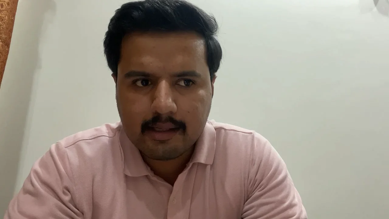 Hamza C. tutor video introduction on Preply on Vimeo