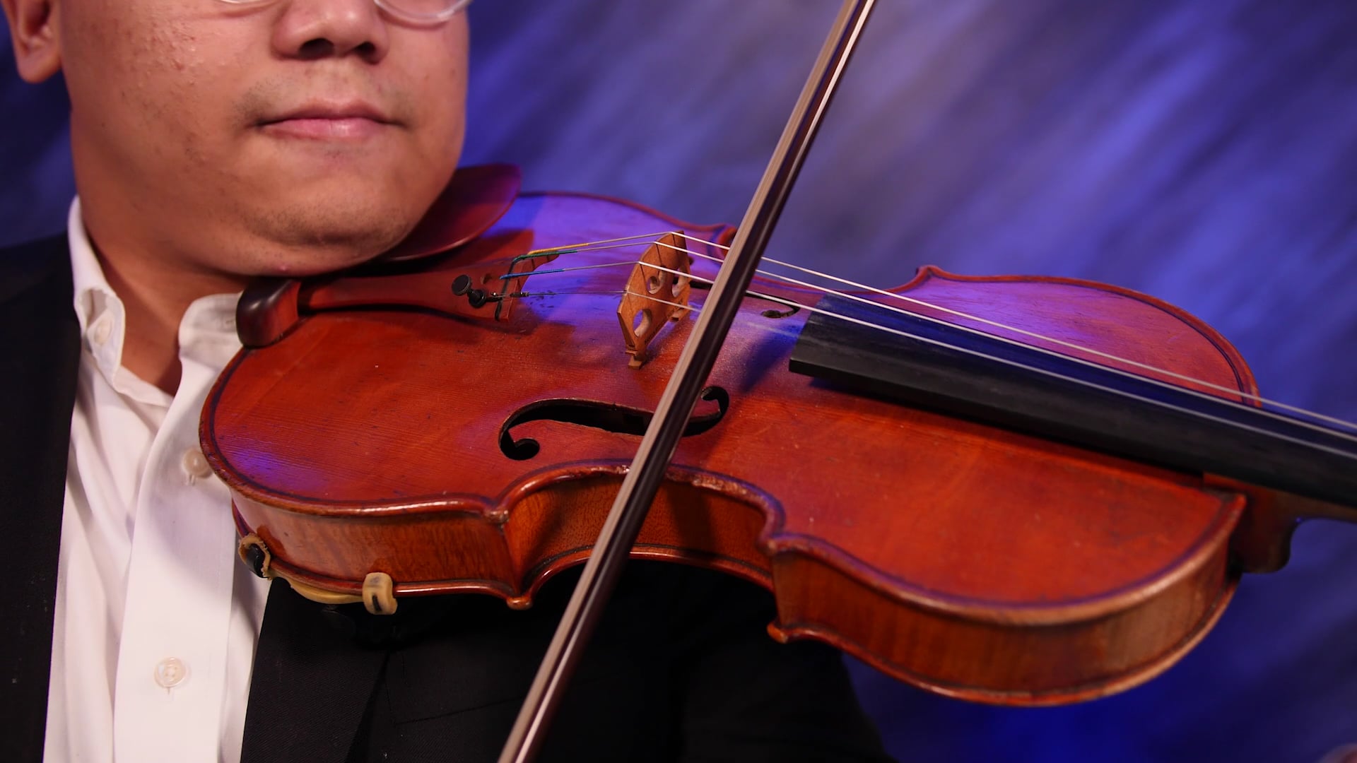 Cocktail Violin on Vimeo