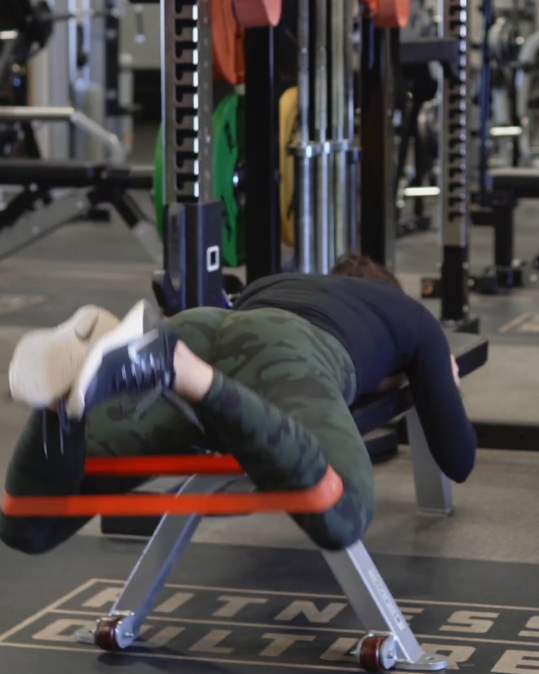 Banded Reverse Frog Pump on Vimeo