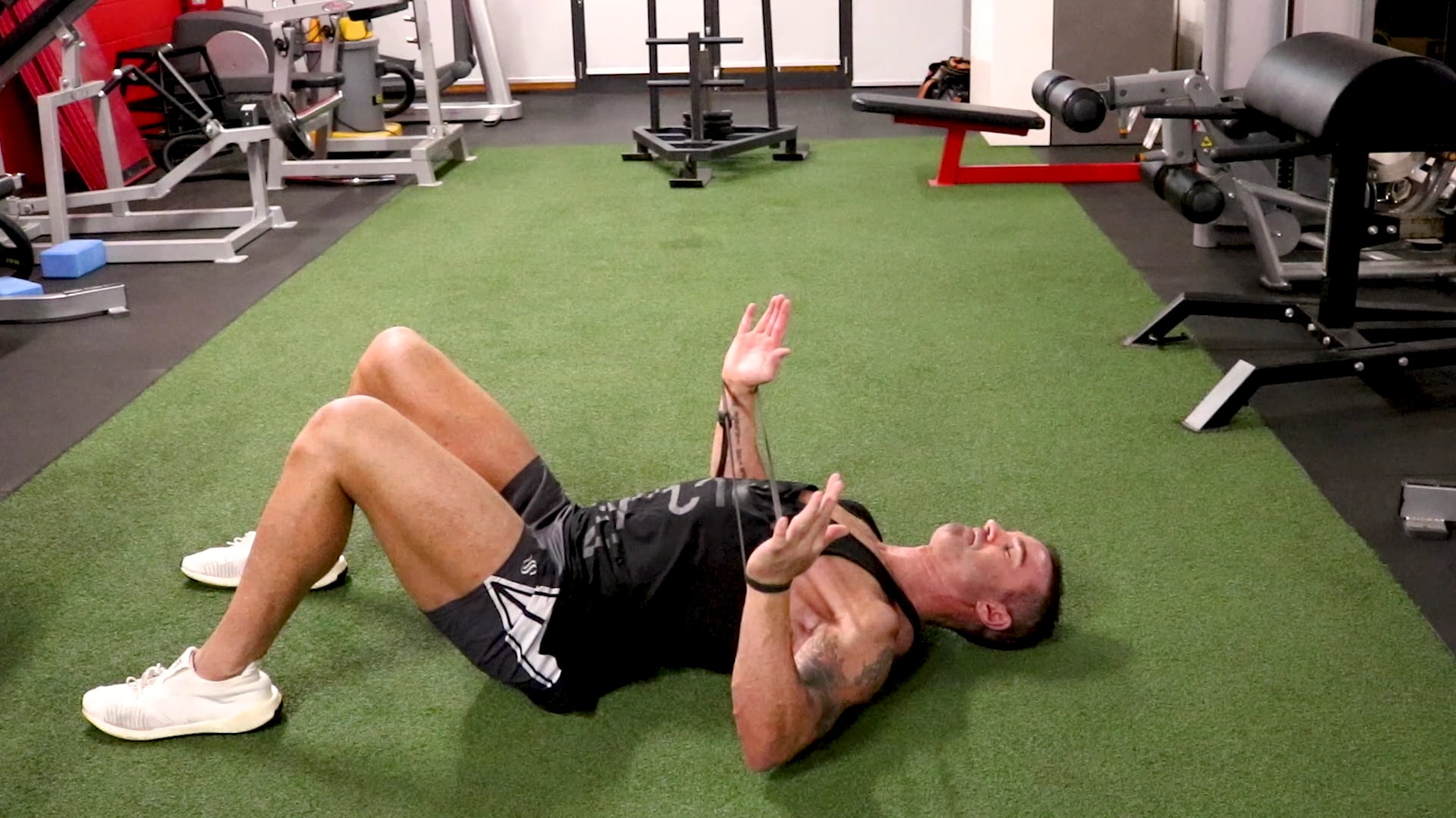 Scapula Press Activation on Vimeo