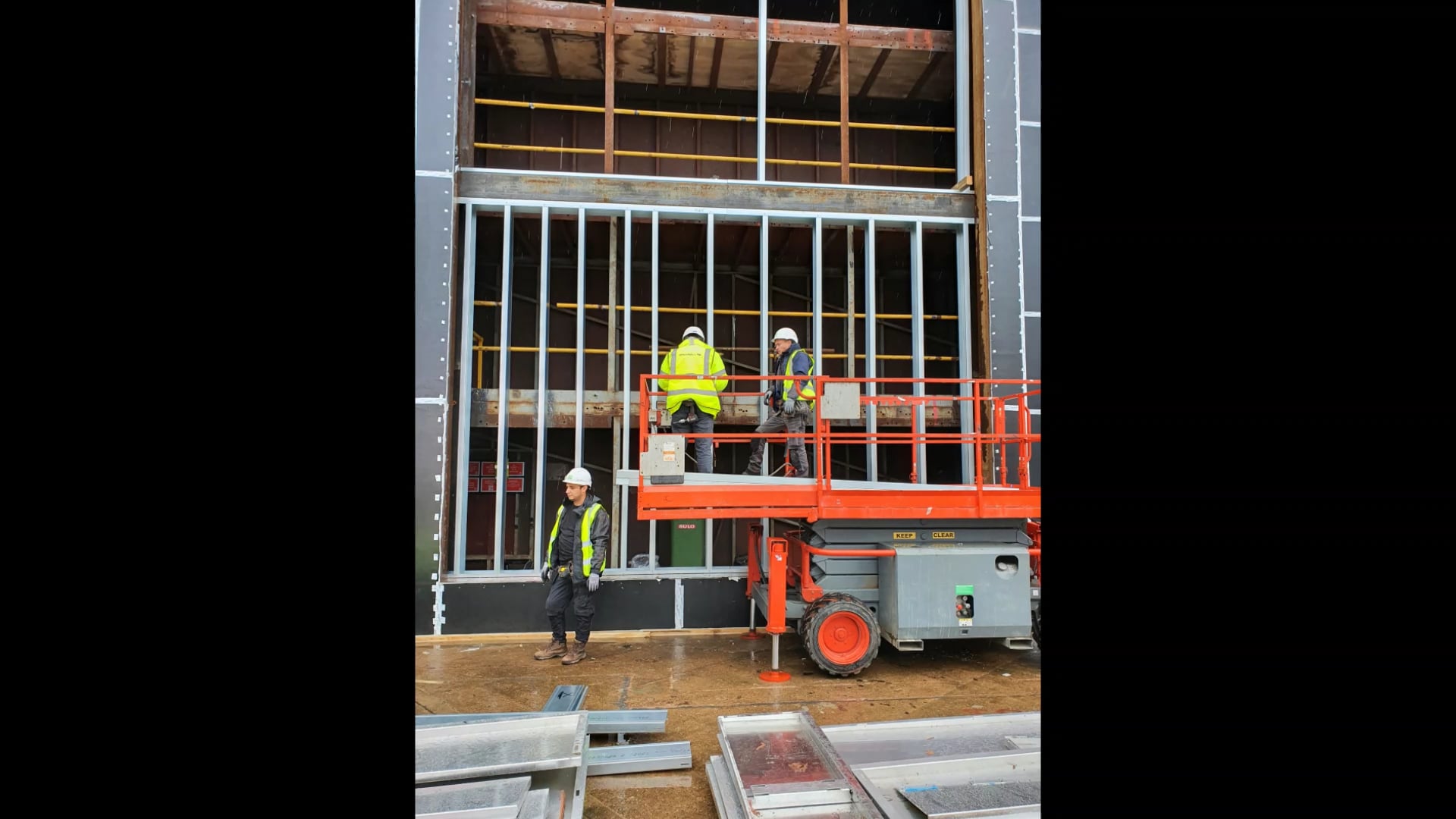 Spanwall RF50-FR - Rainscreen System CWCT Test on Vimeo