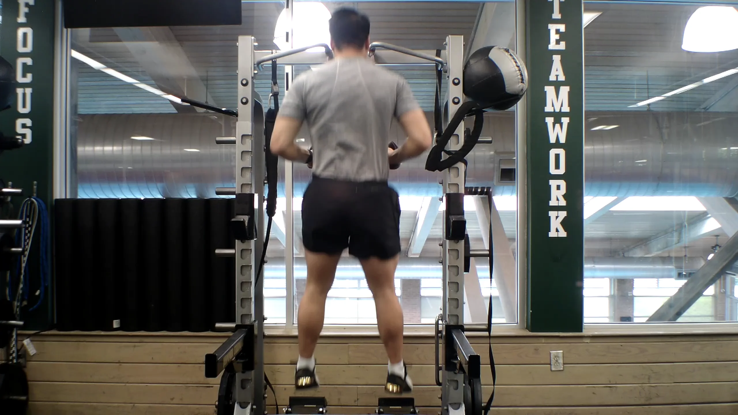 UE Band Assisted Jumps