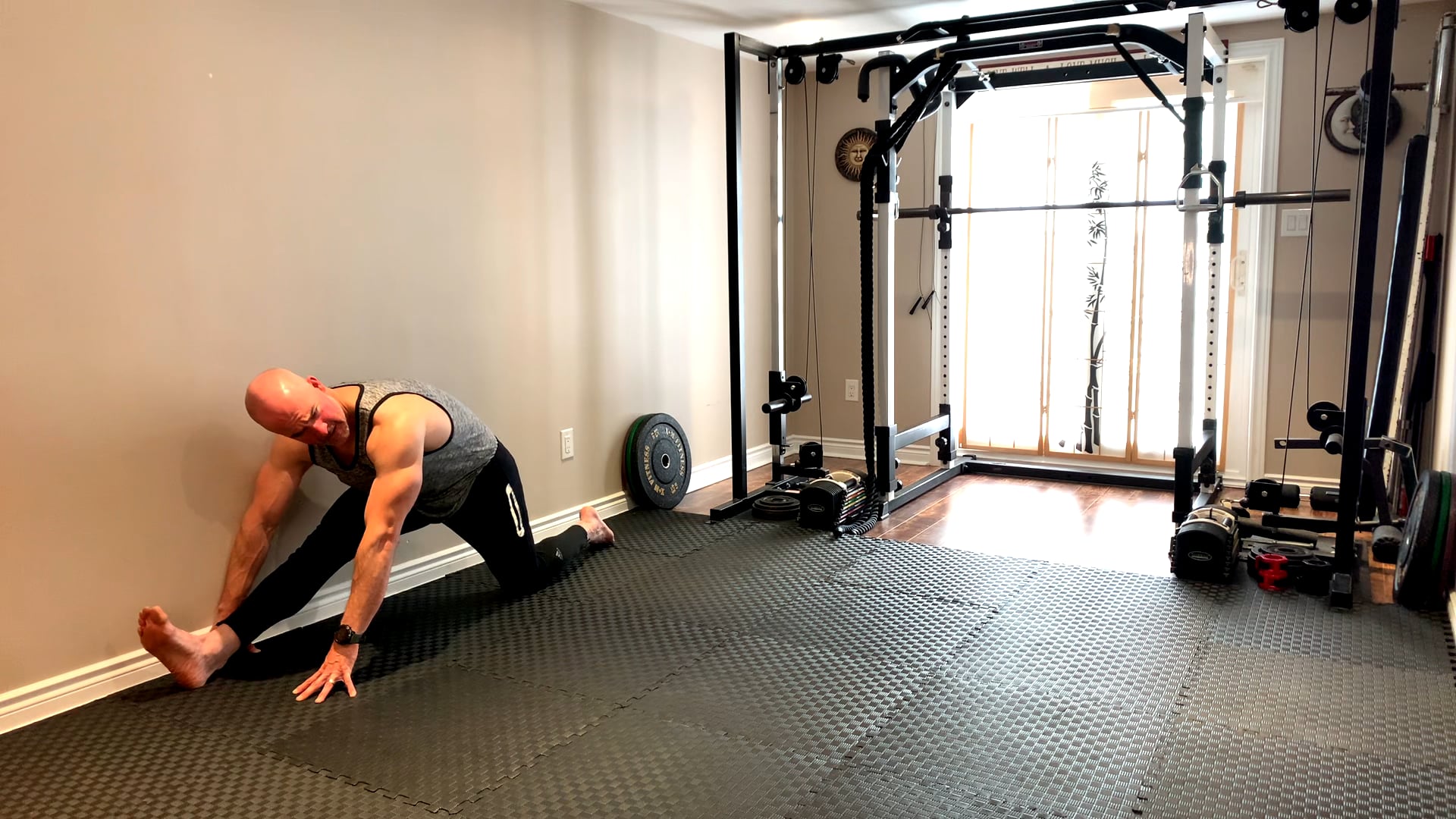 Kneeling single leg Hamstring Stretch and Mobility Drill. on Vimeo