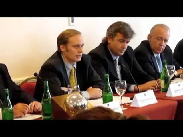 Presentación de Alejandro Stengel en PNC 2010 on Vimeo